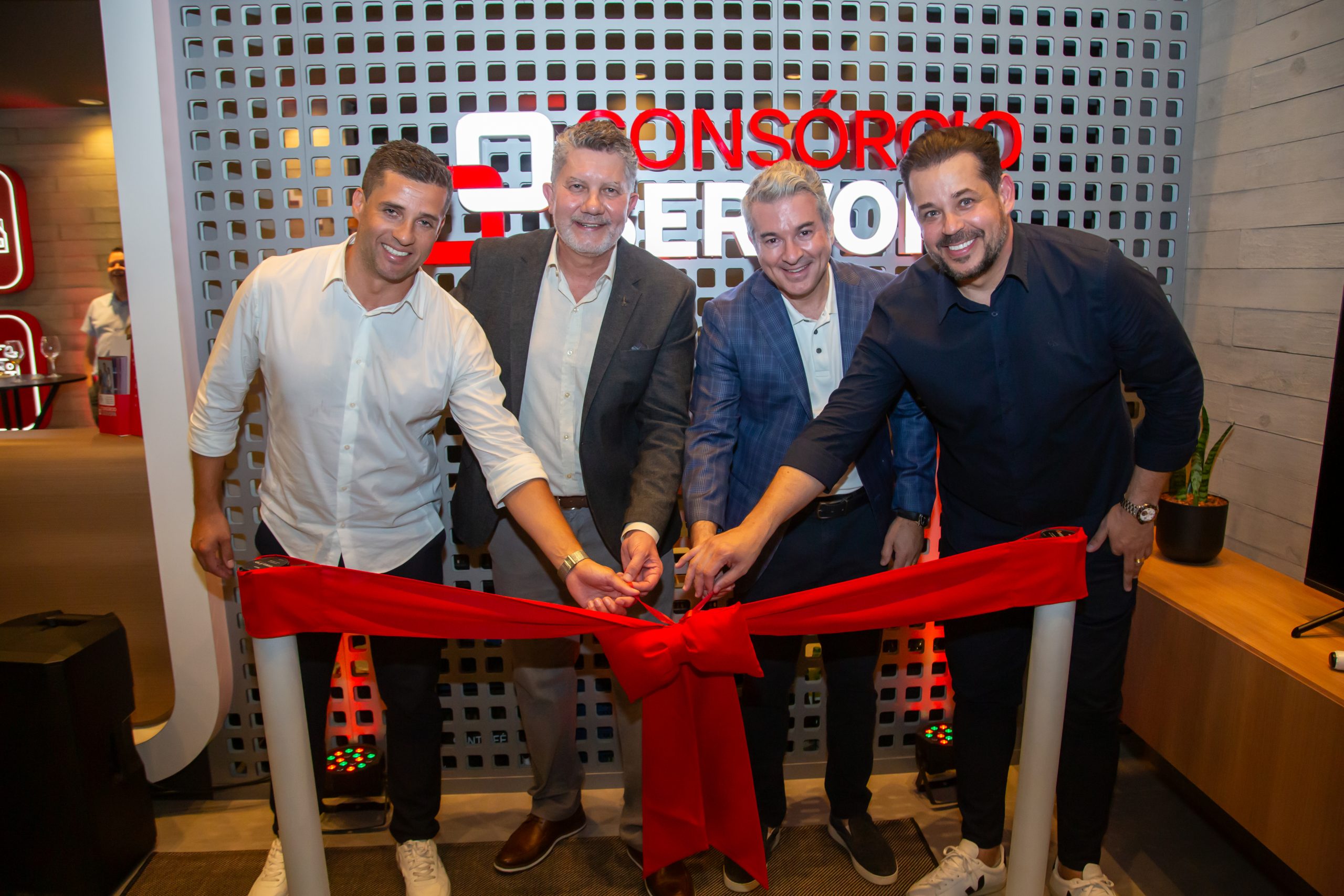 Consórcio Servopa inaugura suas primeiras lojas conceitos em Curitiba ...