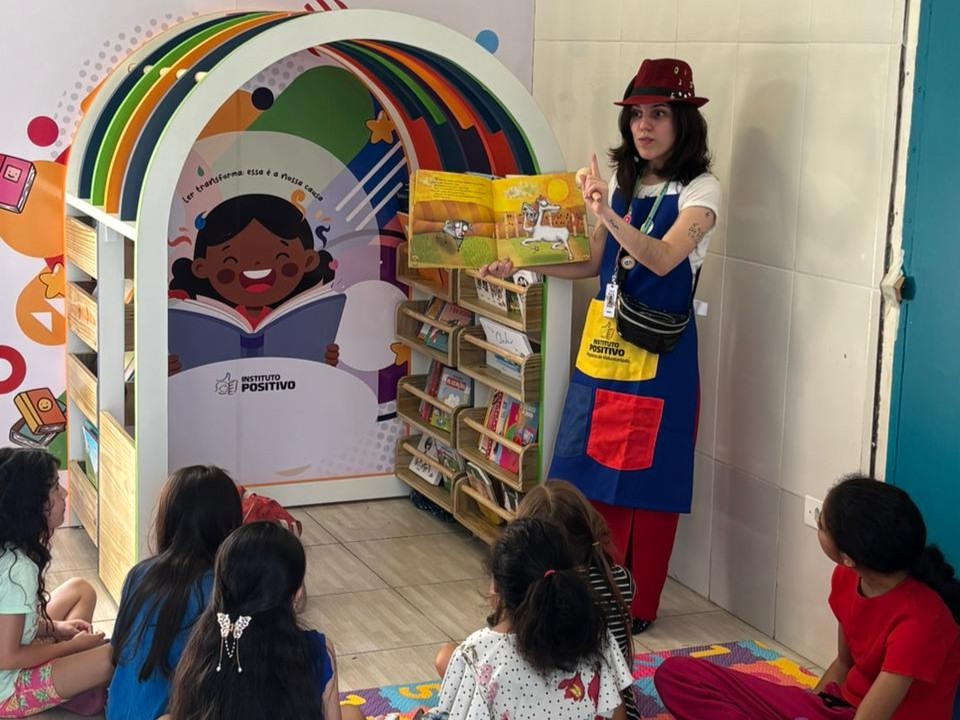 Comunidade em Curitiba ganha espaço de leitura para crianças - O Diário ...